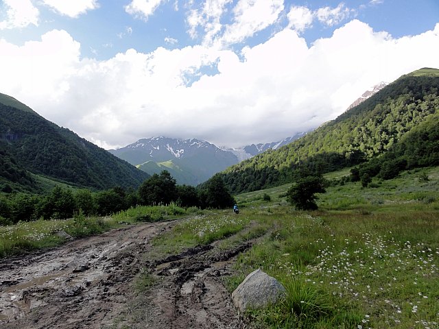 Orhan KILIÇ: GÜRCİSTAN BİSİKLET TURU 9- TSAGERI - ZAGARI PASS