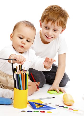 Toddlers: How to encourage children to draw.