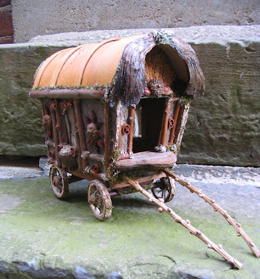 Diana Heyne: Fairy Caravans