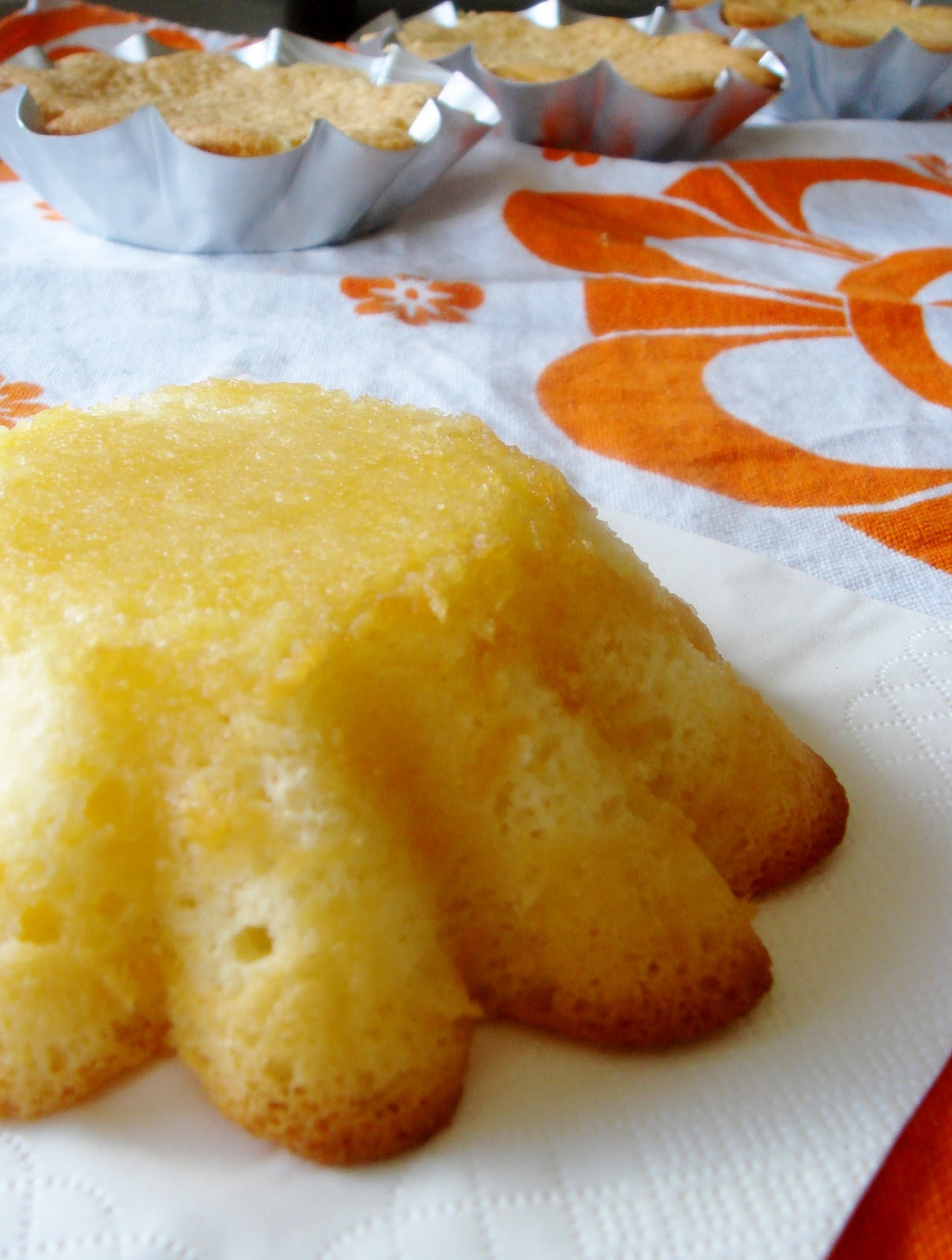 Sweet Cherrie Pie: Mamon (Filipino Sponge Cakes) for Harmony Day