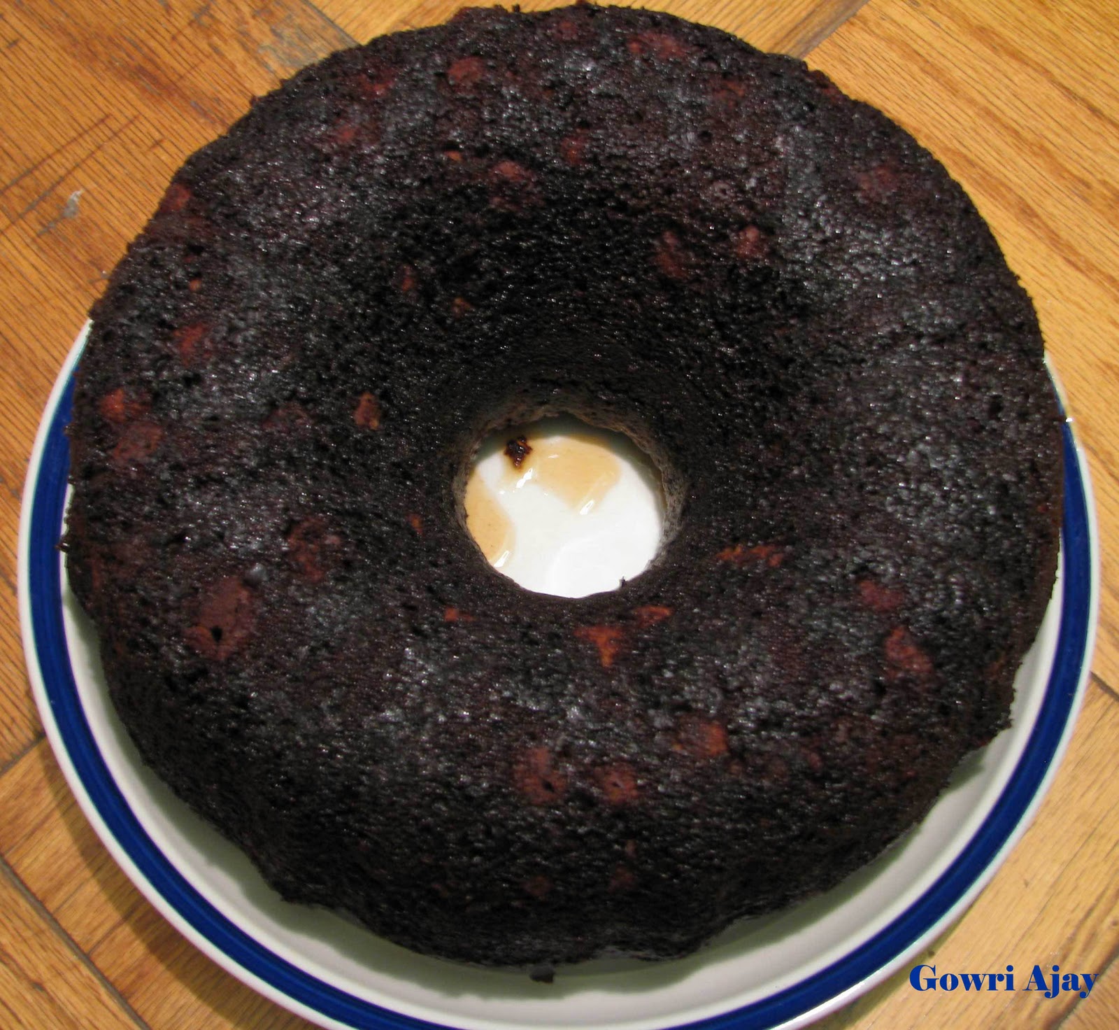 Goodness of food, from me to you.: Chocolate, Rum & Raisin cake....