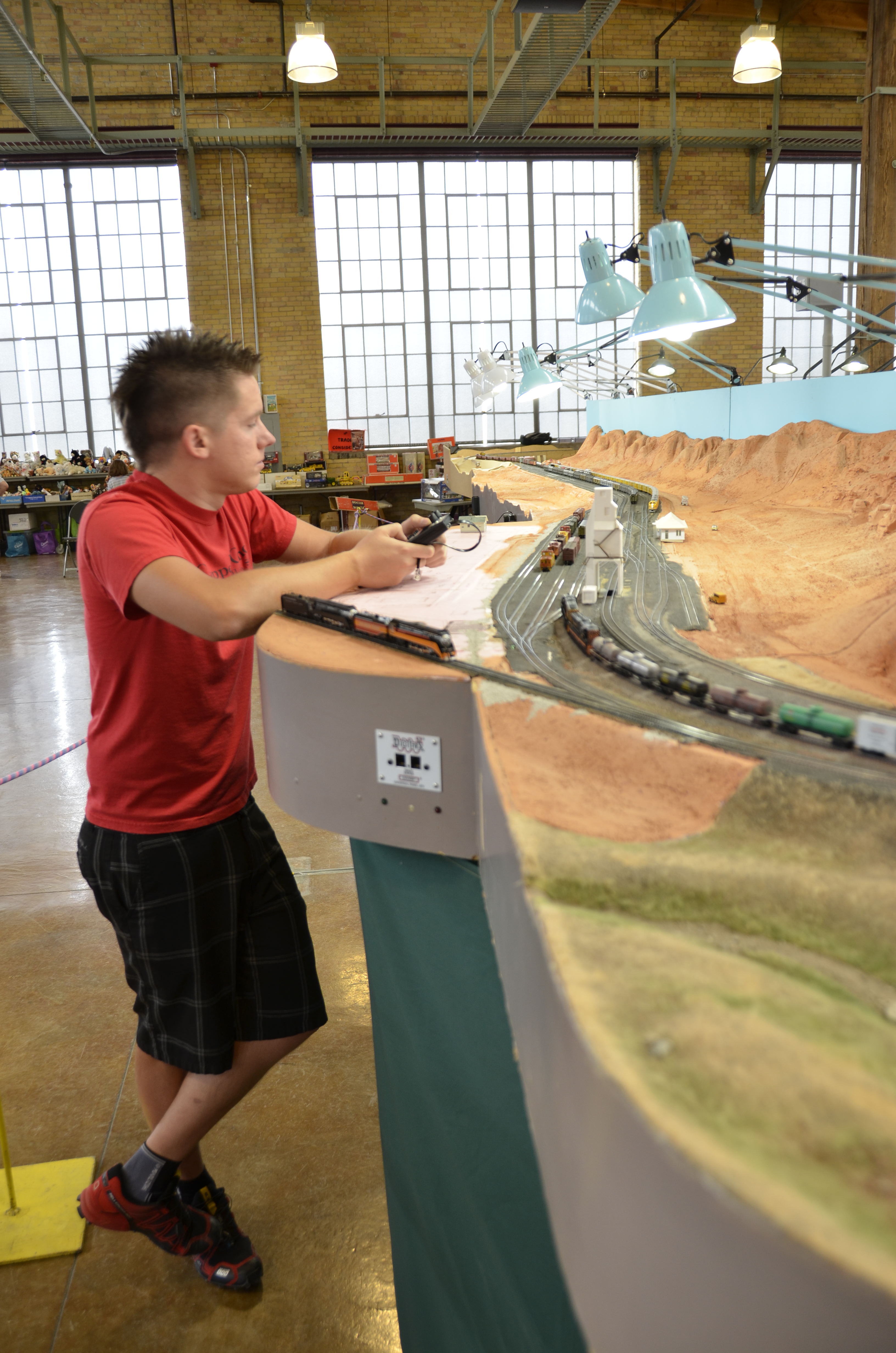 Opinions about changing our NTRAK layout height - page 1 - N and Z ...