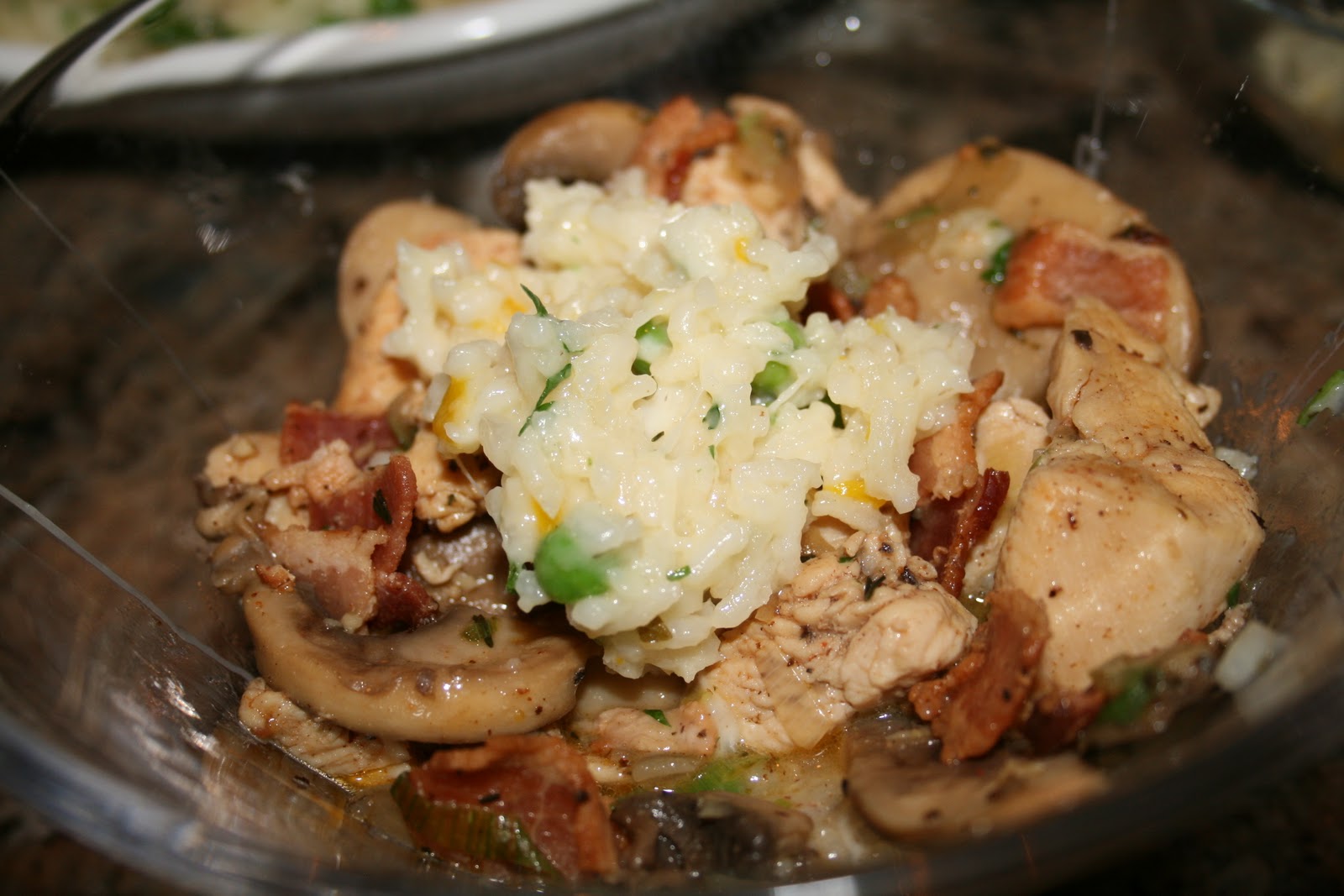 Bake - a - holic: One Pot Chicken over Cheesy Rice
