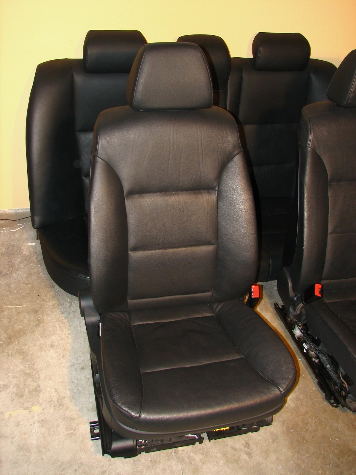 E60,E61 E60 5-series '04-'10 BLACK Dakota LEATHER Front & Rear Seats