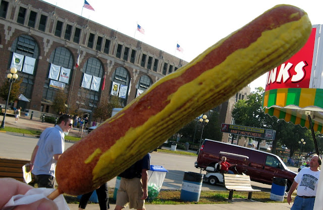 𝗦𝗟𝗔𝗞𝗜𝗡𝗚𝗙🍩🍩𝗟: Iowa State Fair Food 2010