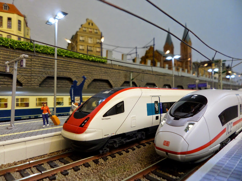 Spur H0 » Fleischmann Velaro D, mit "Hot Spot", Kurzvorstellung