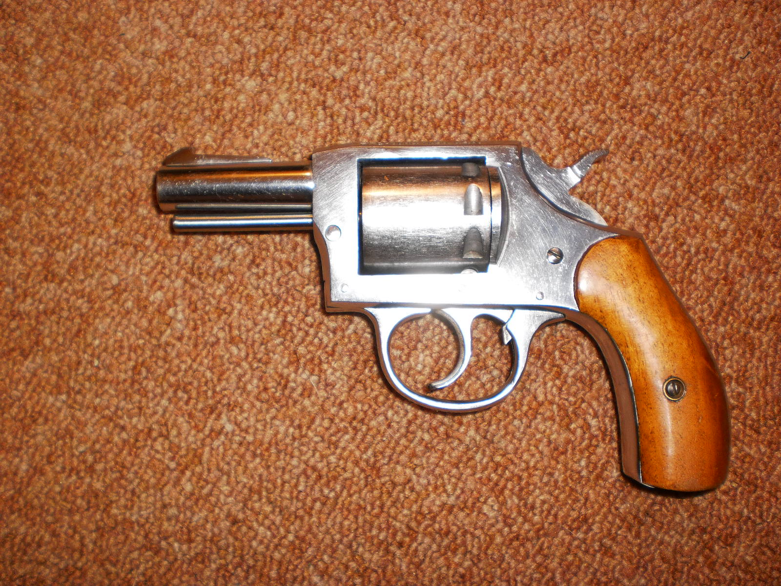 Firearms: Iver Johnson Cadet .22 Revolver Model 55-S