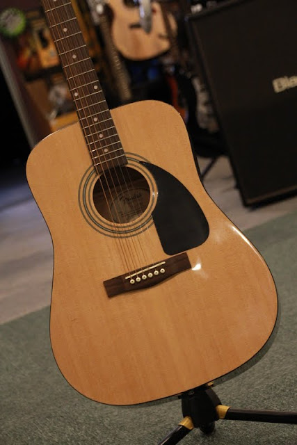CRINSON MUSIC AND GUITARS: Fender FA-100 Acoustic Guitar