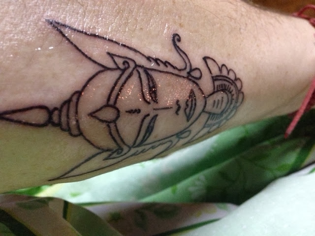 McDigitabroad: Burmese tattoo