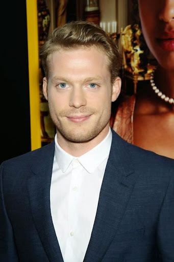 Sam Reid Photo Gallery, Family Photos, Latest Images - Cinemagigs