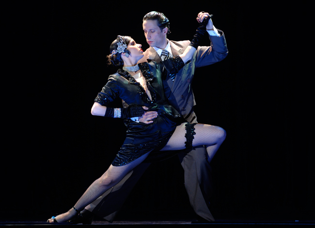 Calafia Beach Pundit: A real tango show