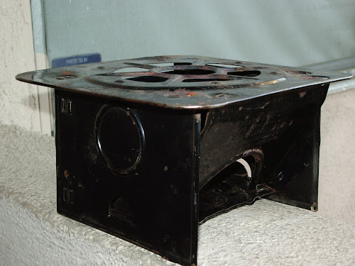 Sterno cook pot and stand - Backpacking Light