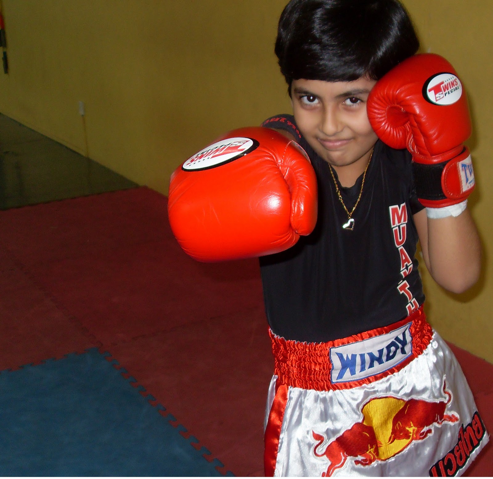 KAMBIZ WARRIORS KICKBOXING: KAMBIZ WARRIORS KICKBOXING