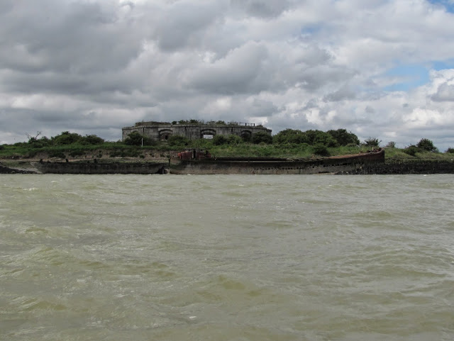 Victorian Forts on the Medway Estuary - Song of the Paddle Forum