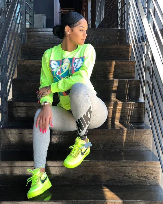 8 Best Baddie Outfits With Leggings For Girls