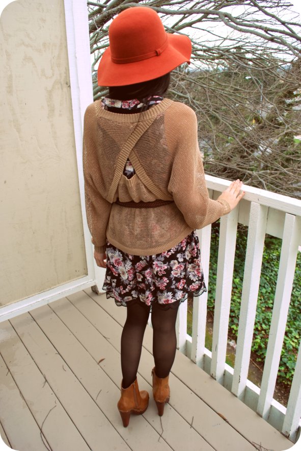 Inspirafashion: Rust and gold, a go-to color combo.