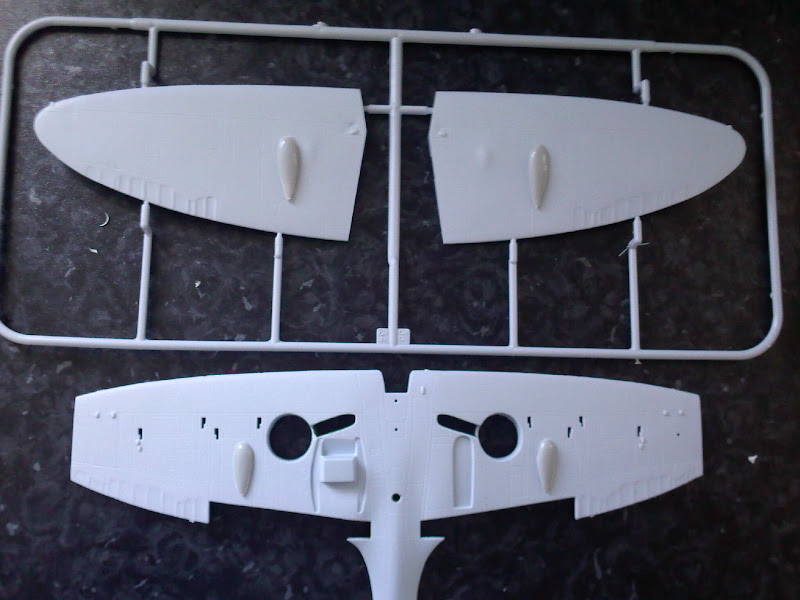 Spitfire Mk IIb conversion (wings) - Aircraft WWII - Britmodeller.com