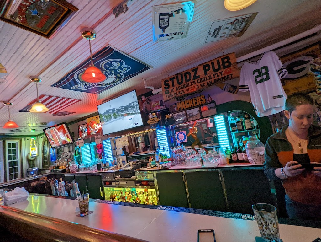 Studz Pub - West Allis, WI 53214 - Menu, Reviews, Hours & Contact