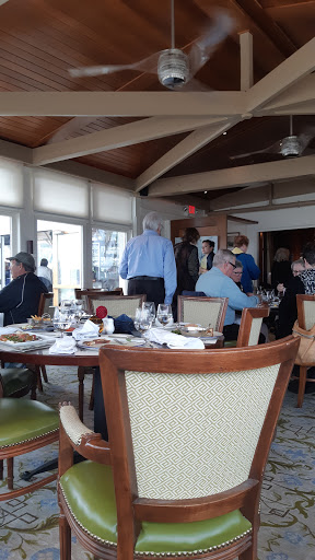 The Lawn at Castle Hill Inn - AZexplained