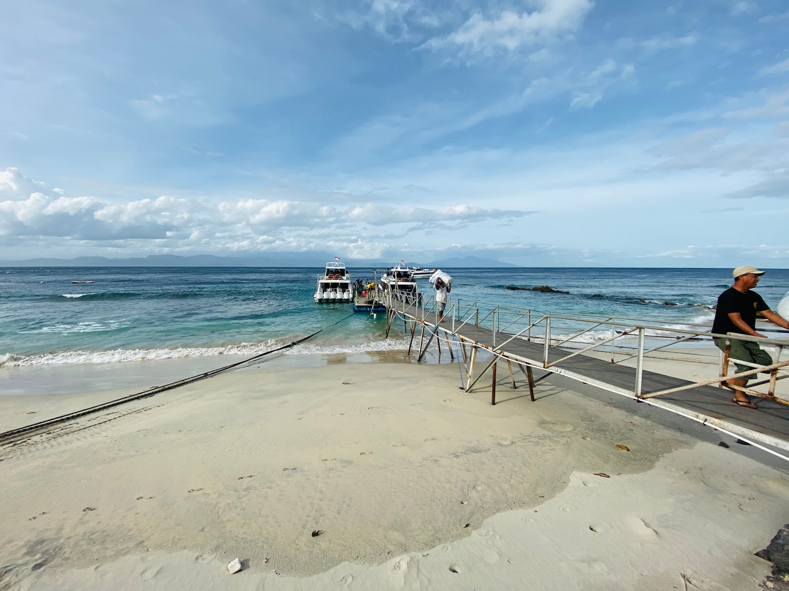 Sampalan Beach 🏖️ Insel Penida, Indonesien - detaillierte Funktionen ...
