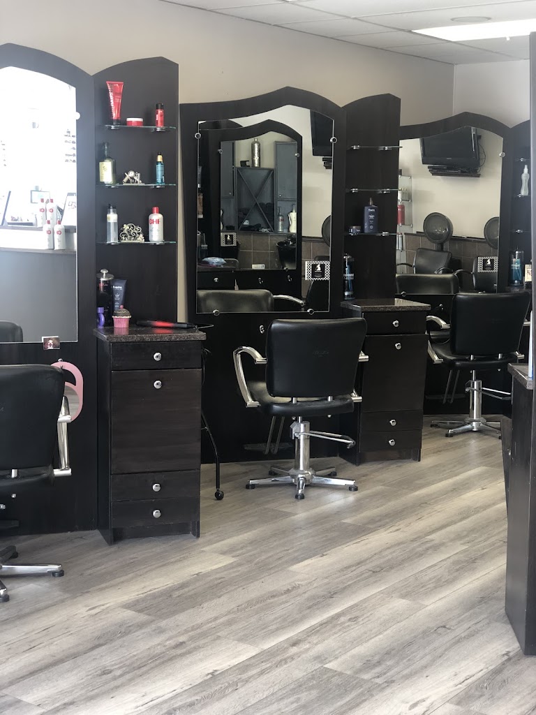 Salon Gia - Island Lake, IL 60042 - Services and Reviews