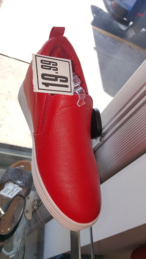 Outlet Mall «Hechinger Mall», reviews and photos, 1518 Benning Rd NE ...