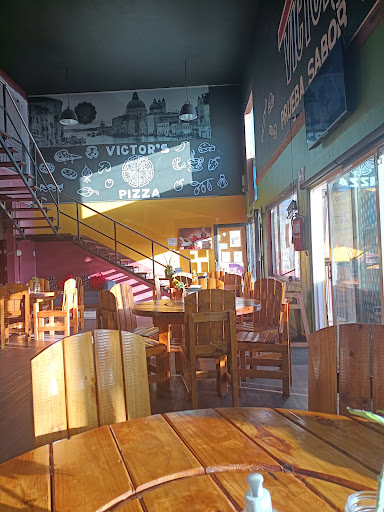 Restaurante Victors pizza valle dorado en Ensenada
