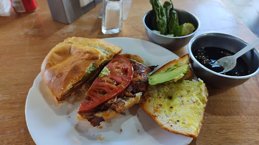 Restaurante Tortiricas Cimatario en Querétaro
