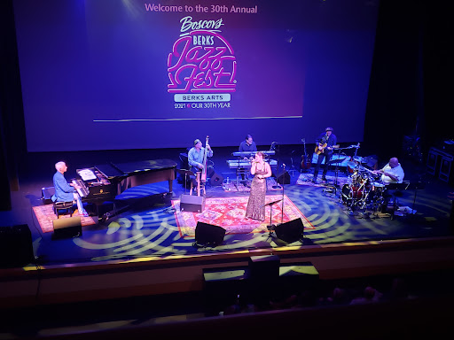 Performing Arts Theater «Miller Center for the Arts», reviews and ...