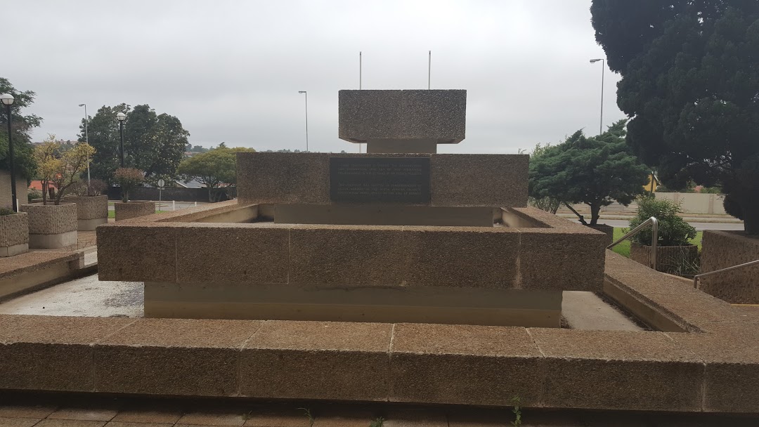 Roodepoort Civic Fountain dedicated to The Fallen Members of the South ...