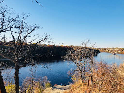 Park «Shadow Falls Park», reviews and photos, 30 N Mississippi River ...