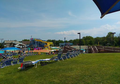 Water Park «Bartlett Aquatic Center», reviews and photos, 620 W Stearns ...