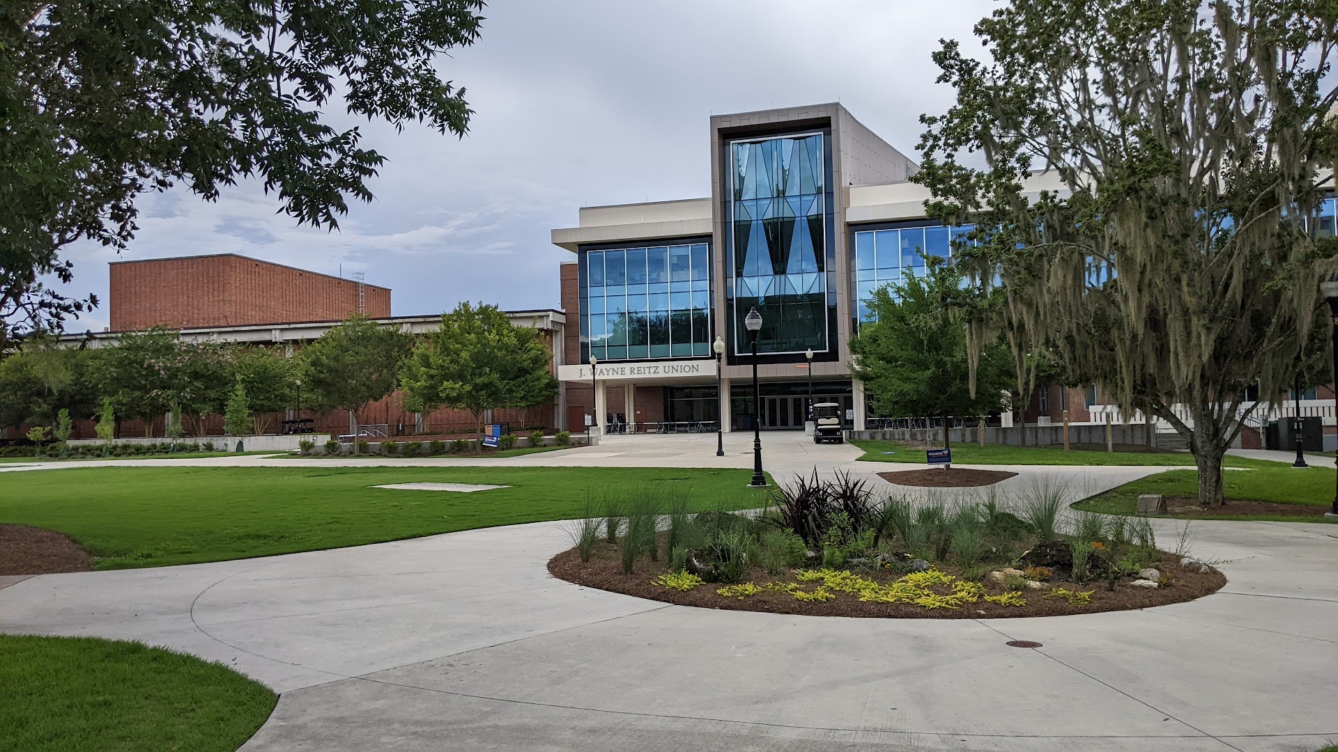 Reitz Union North Lawn - reviews,open hours,photo spots,things to do ...