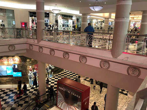 Manhattan Mall - AZexplained