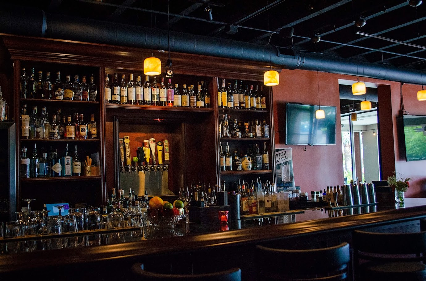 Best Bars in Pompano Beach: 2025 Ultimate Guide