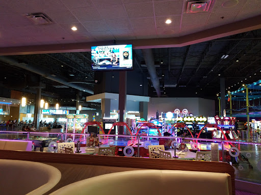 Restaurant «Main Event Entertainment», reviews and photos, 500 N ...