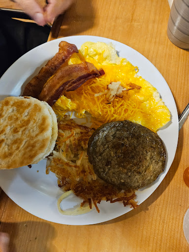 Treehouse Cafe | Quirky American Restaurant in Magnolia, Texas