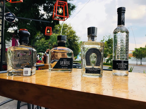 Cheleros Bar en Guadalajara - Número de Teléfono, Reservas, Opiniones ...