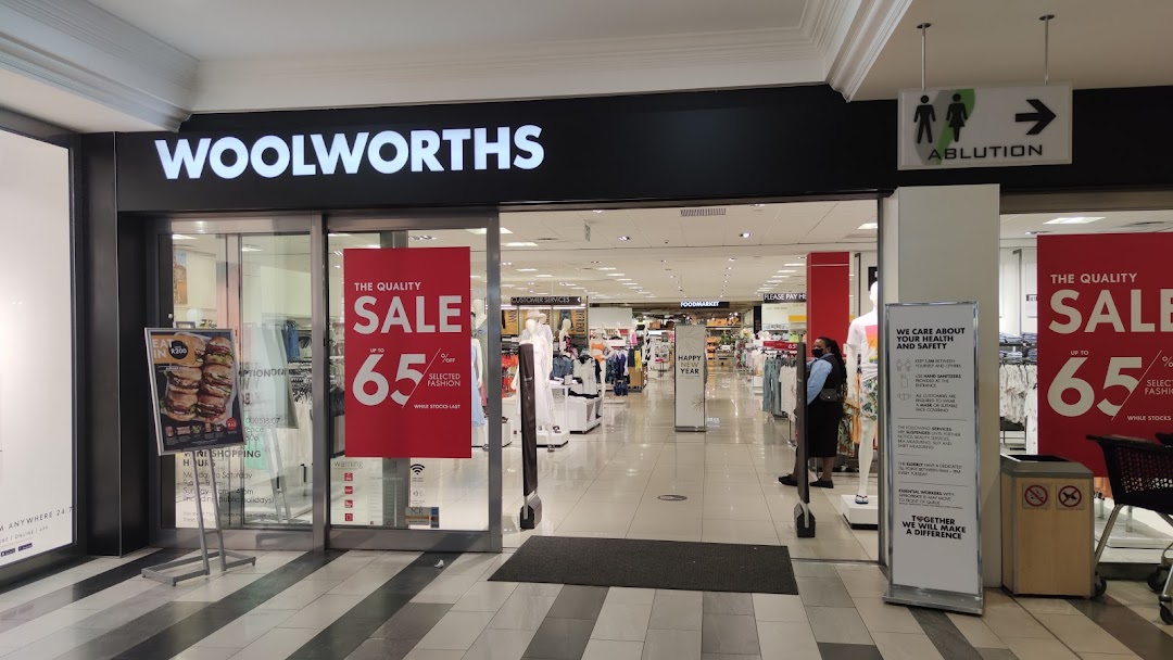 Woolworths Stellenbosch Square in the city Stellenbosch