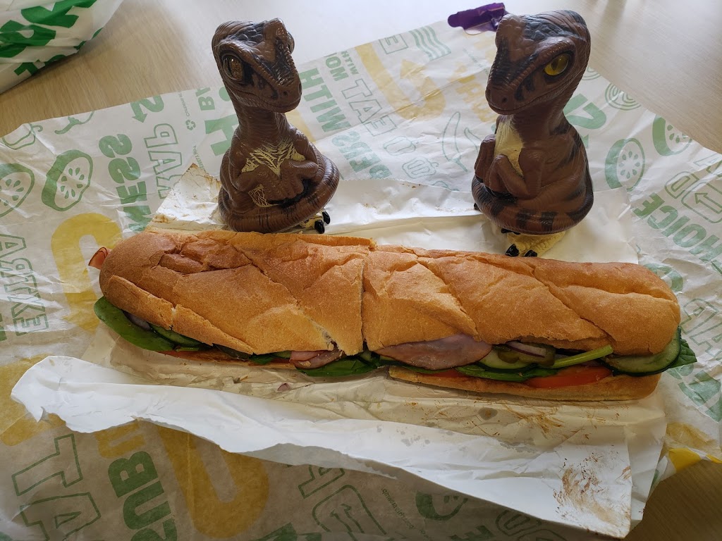 Subway - Cleveland, OH 44105 - Menu, Reviews, Hours & Contact