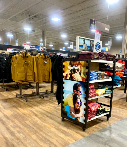 Blain's Farm & Fleet - Standale, Michigan - AZexplained