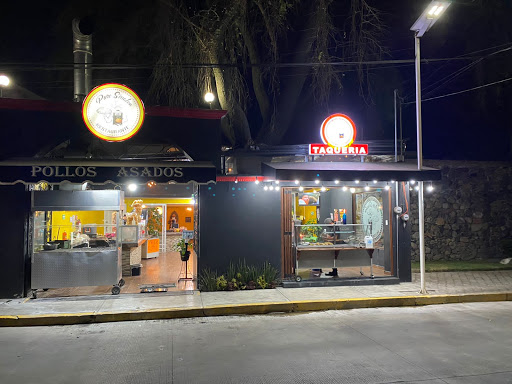 Restaurante Puro sinaloa “pollos al carbon” en Metepec