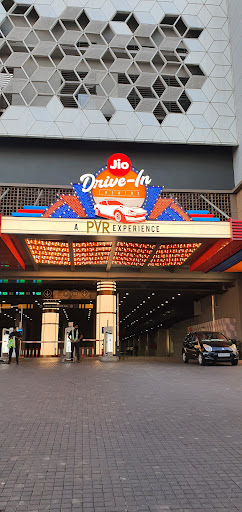 Jio Drive-in Theatre in Bandra Kurla Complex, Bandra East, Mumbai ...