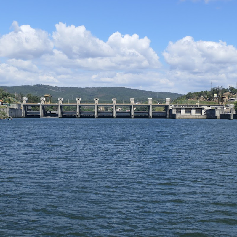 Revisões para Crestuma-Lever Dam EDP power station em Lever, Porto