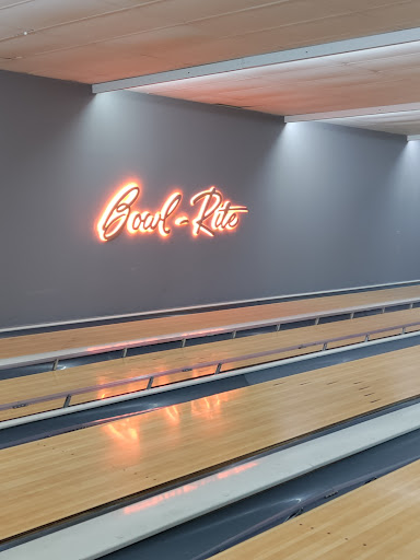 Bowling Alley «Bowl-Rite Lanes», reviews and photos, 714 Summit Ave ...