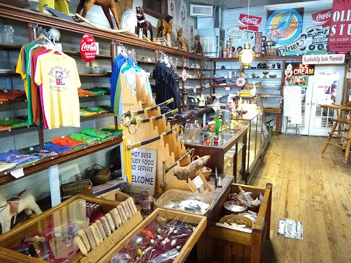 Cumberland Mountain General Store - AZexplained