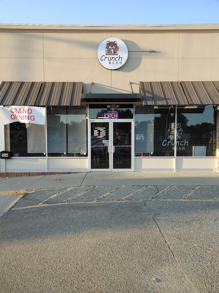 Crunch Bear - Junction City, KS 66441 - Menu, Hours, Reviews and Contact
