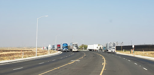 Amazon Fulfillment Center BFL1 in Bakersfield, California - Zaubee