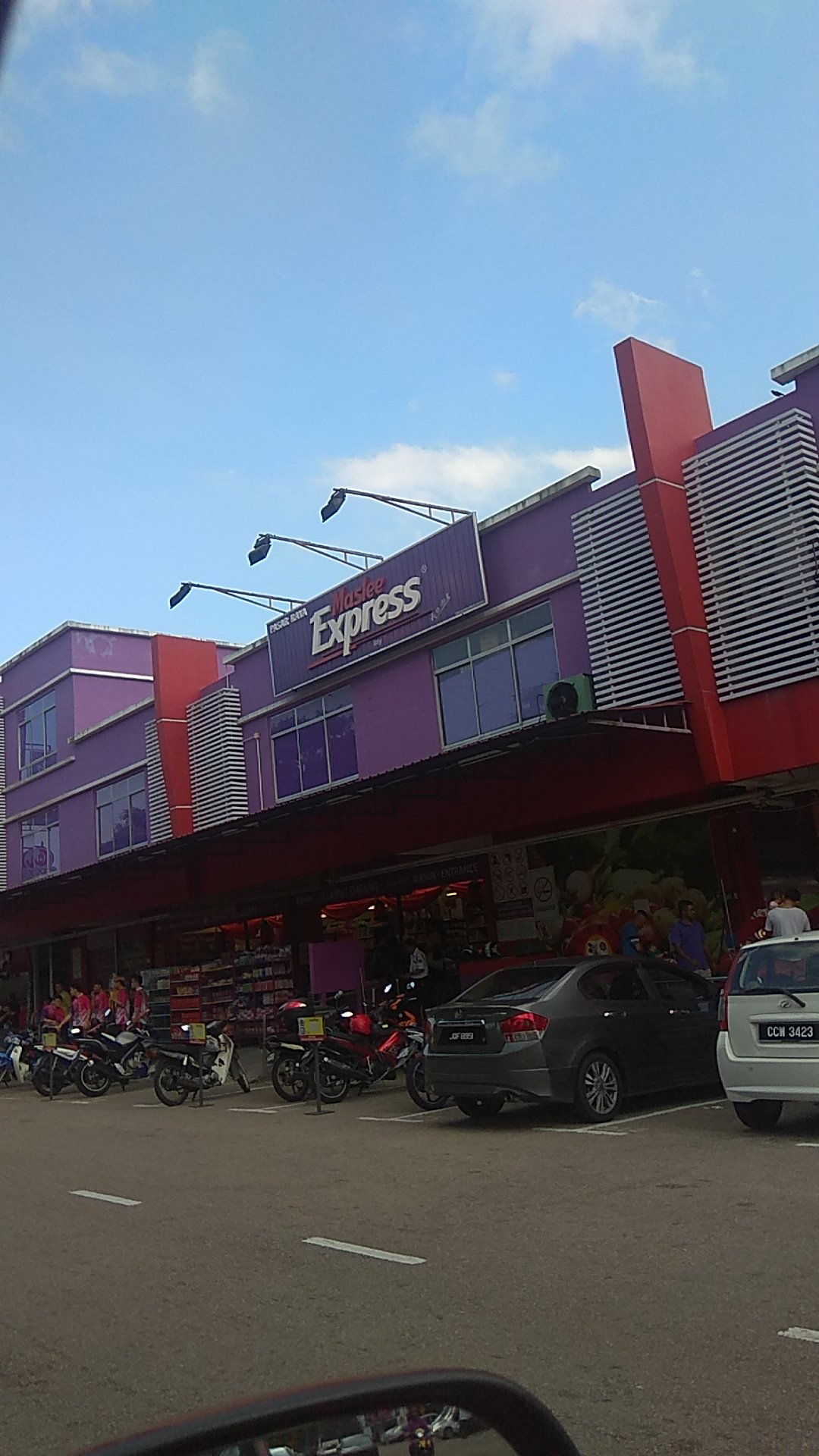 Maslee Express di bandar Johor Bahru