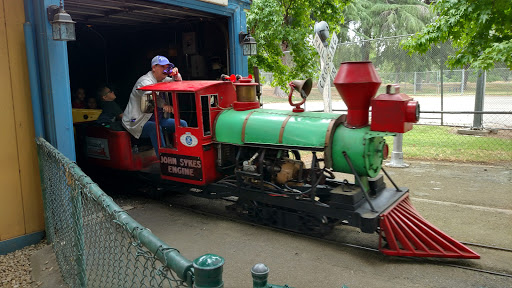 Zoo «Applegate Park», reviews and photos, 1045 W 25th St, Merced, CA ...